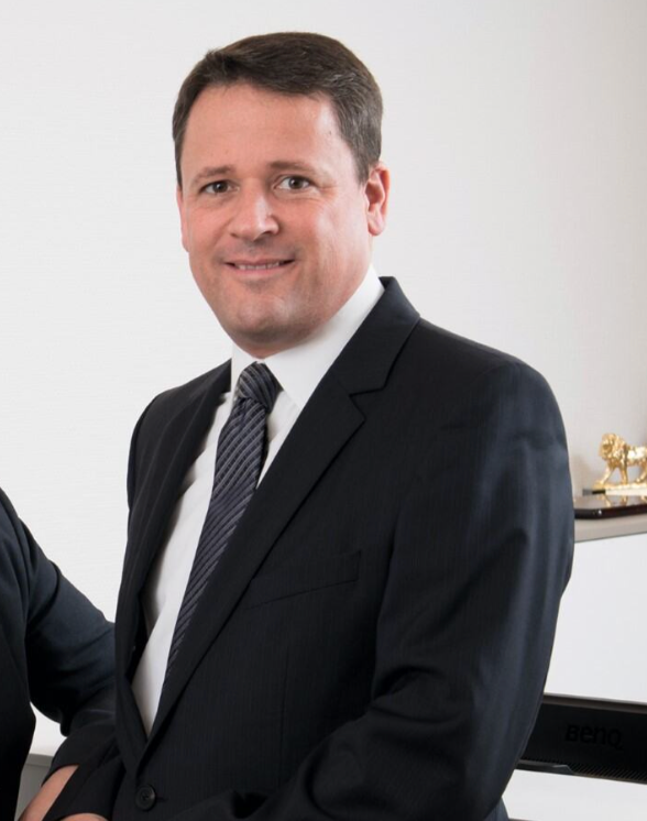 Prof. Dr. med. Mike Holzer | Premium Medical Circle